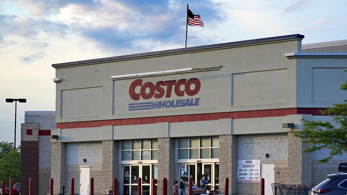 Costco's Warehouse - Lazy Loft